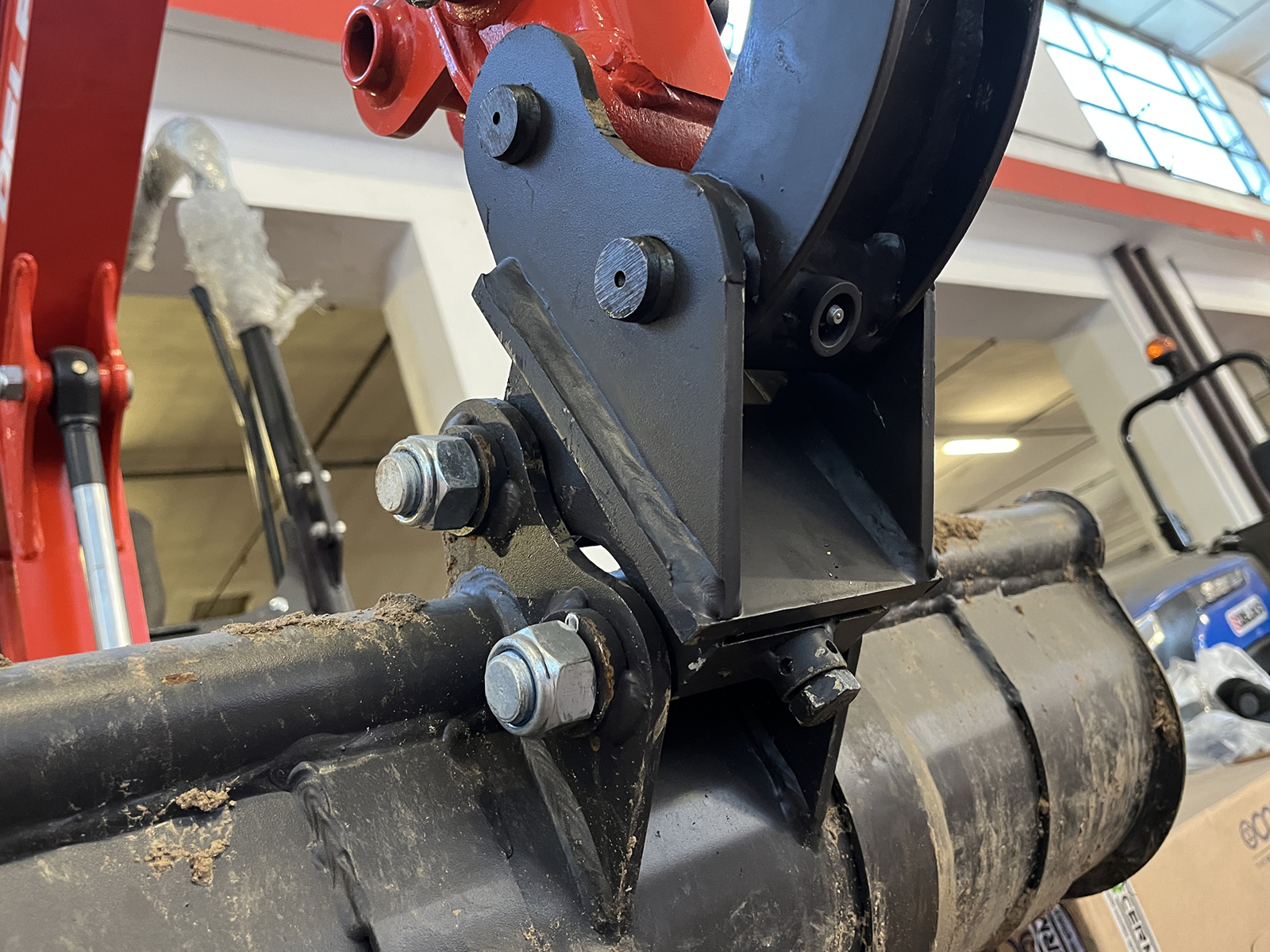 Quick Hitch, Coupler for M100 miniexcavator / Rhinoceros XN10, XN12 ...